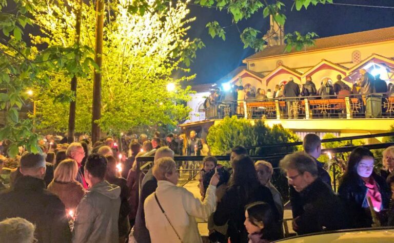 Greek Easter: Day-by-day Guide, Customs, Traditions, Dates | Take Me To ...