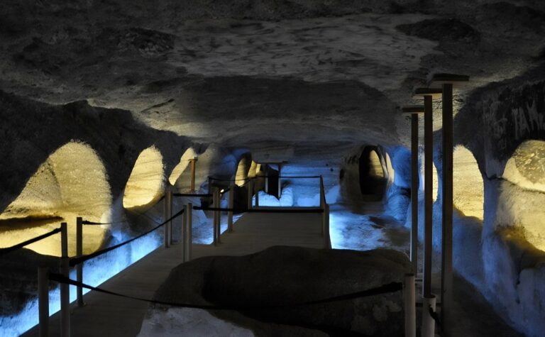 Milos Travel Guide 2024 | Take Me To Greece