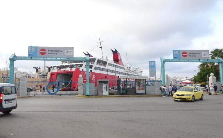 How To Get The Ferry From Athens To Hydra | Take Me To Greece